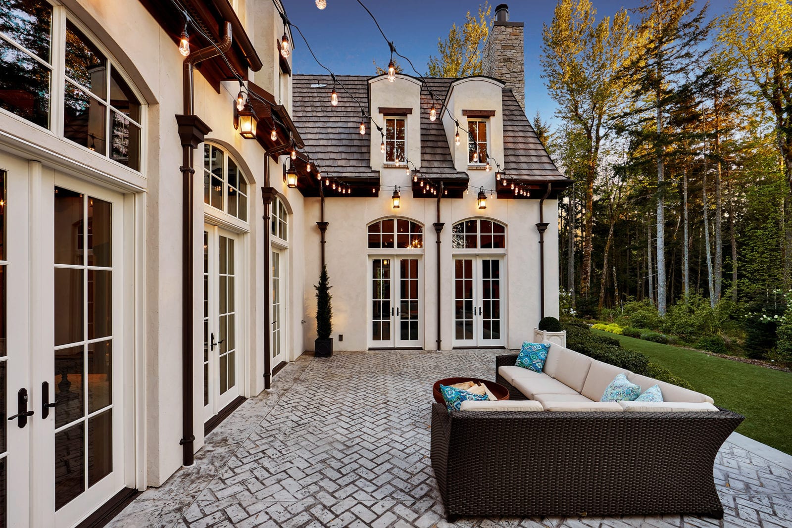 Beautiful Real Estate Photography worthy of Luxury Homes Magazine Cover ...